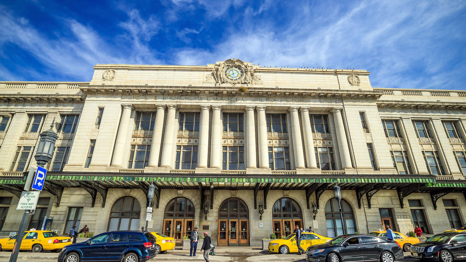 10 Busiest Train Stations in the U.S.