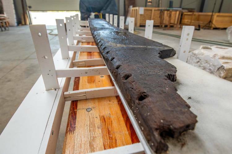 Ancient hand-sewn boat recovered near Umag, Croatia