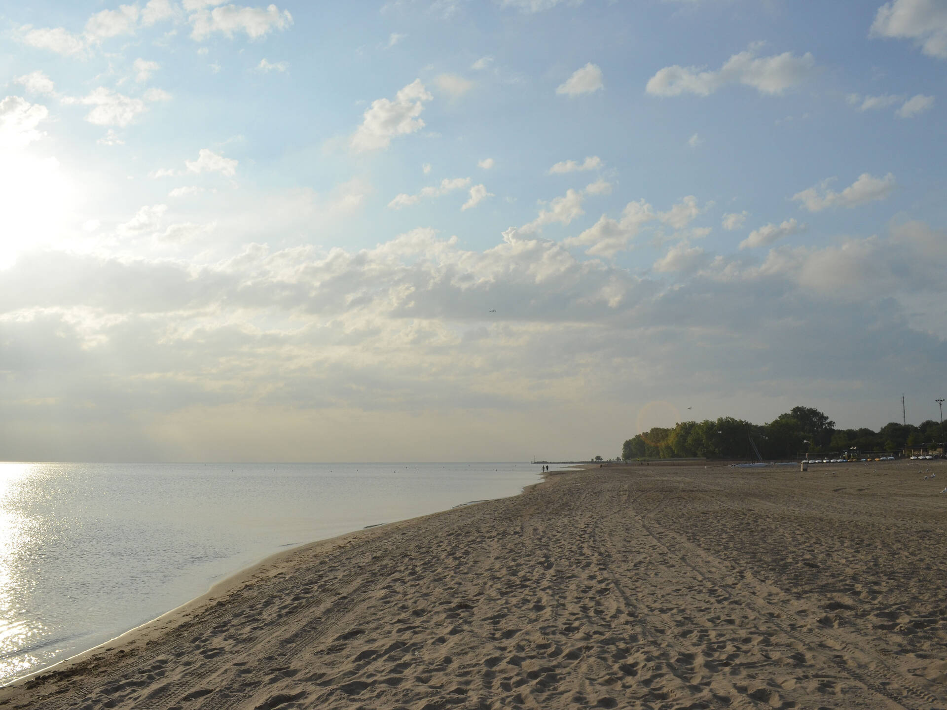 28 Best Chicago Beaches to Explore for Sunny Summer Fun