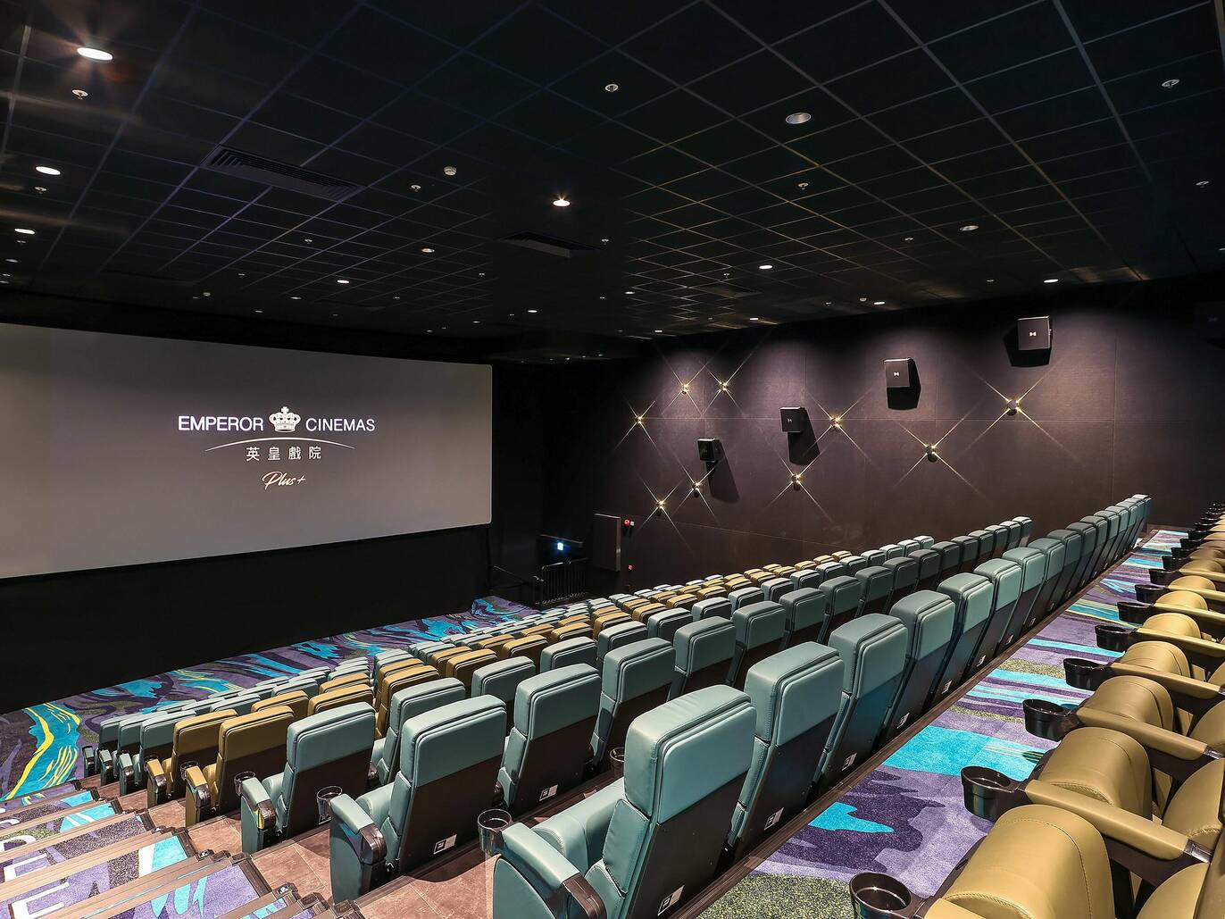 大圍商場圍方餐廳店舖 The Wai 戲院/Muji/Uniqlo/Market Place/室內單車停車場