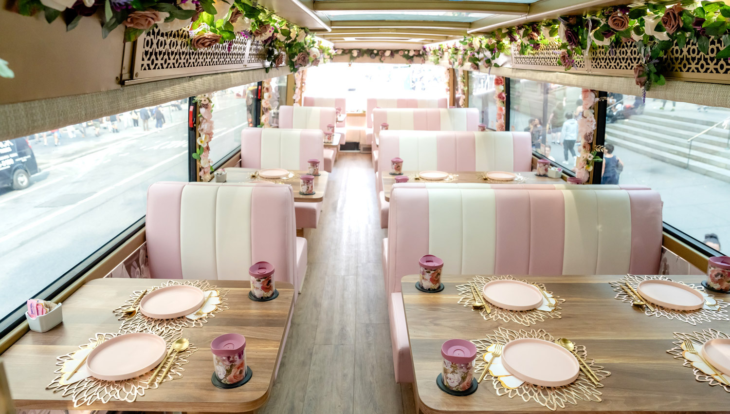 NYC has a new afternoon tea bus tour from TopView Sightseeing