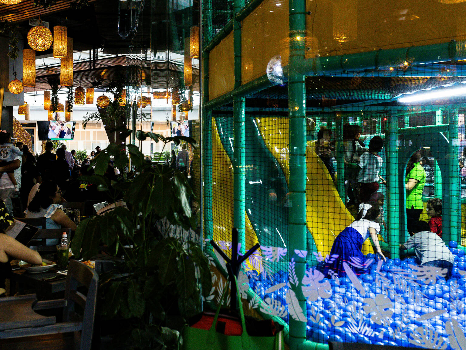 Restaurantes con juegos para niños en CDMX