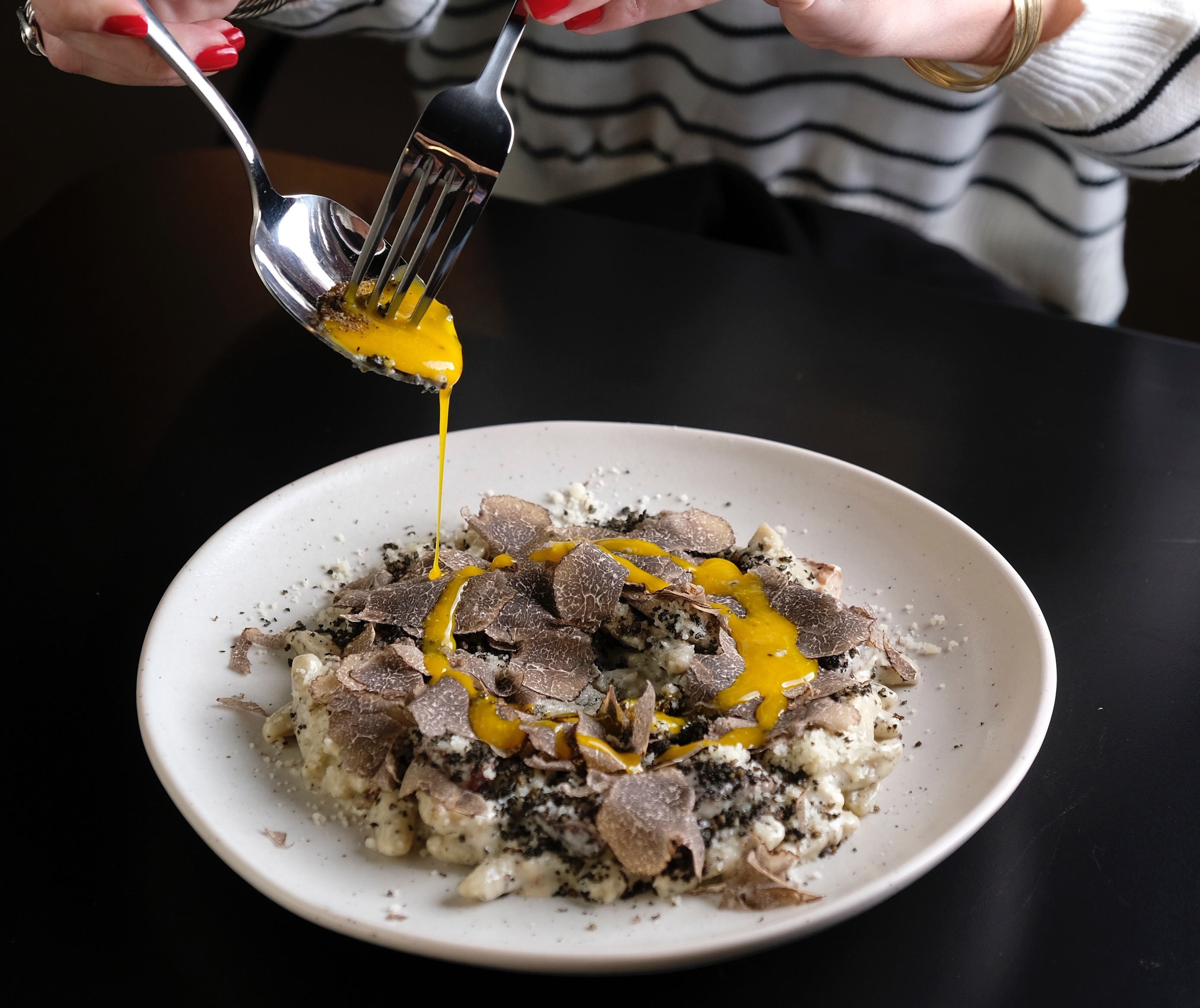 Review: What Eating House Lacks in Ambiance, It Makes Up for in Flavor