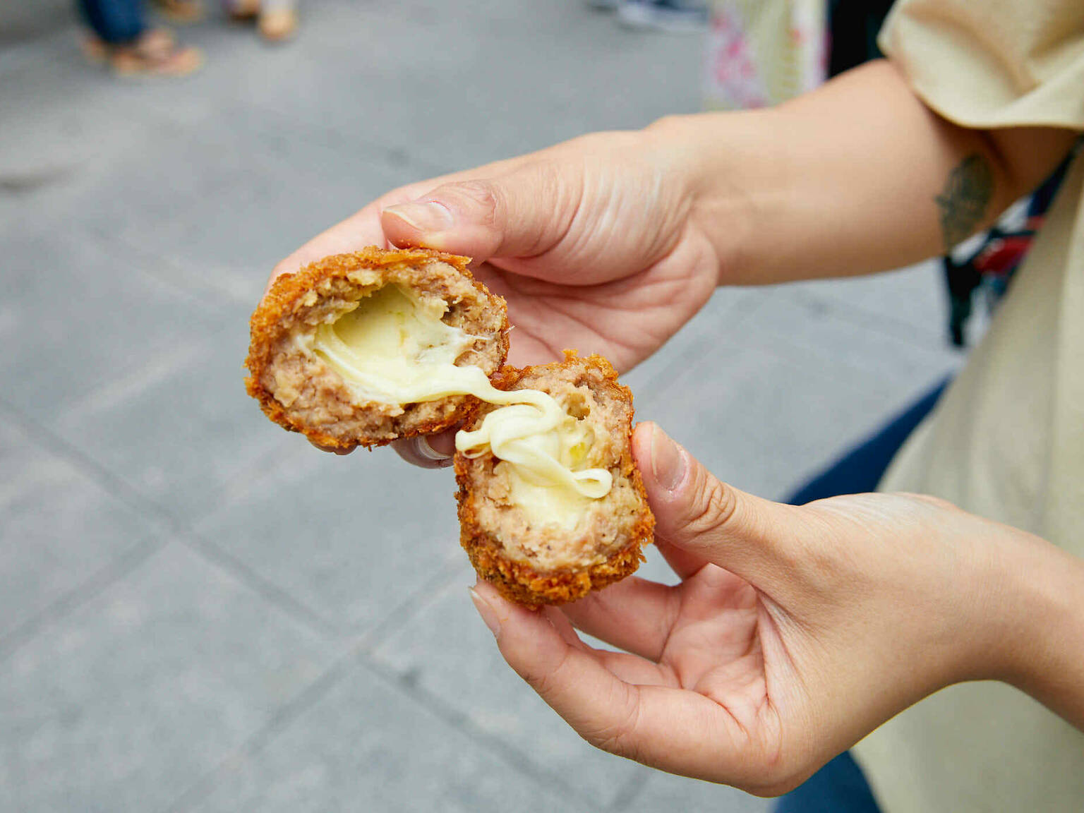 10 best street food, snacks and desserts in Asakusa near Sensoji Temple