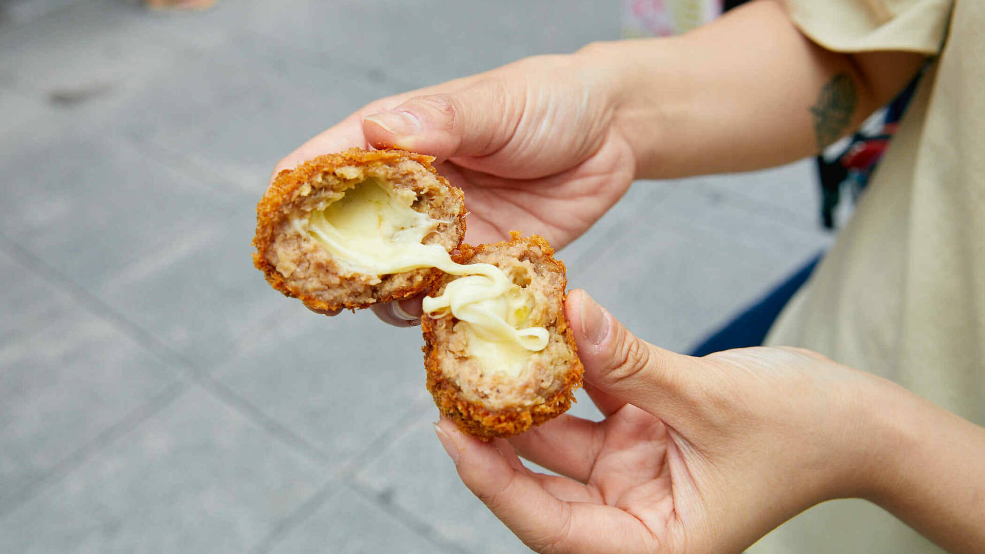 10 best street food, snacks and desserts in Asakusa near Sensoji Temple