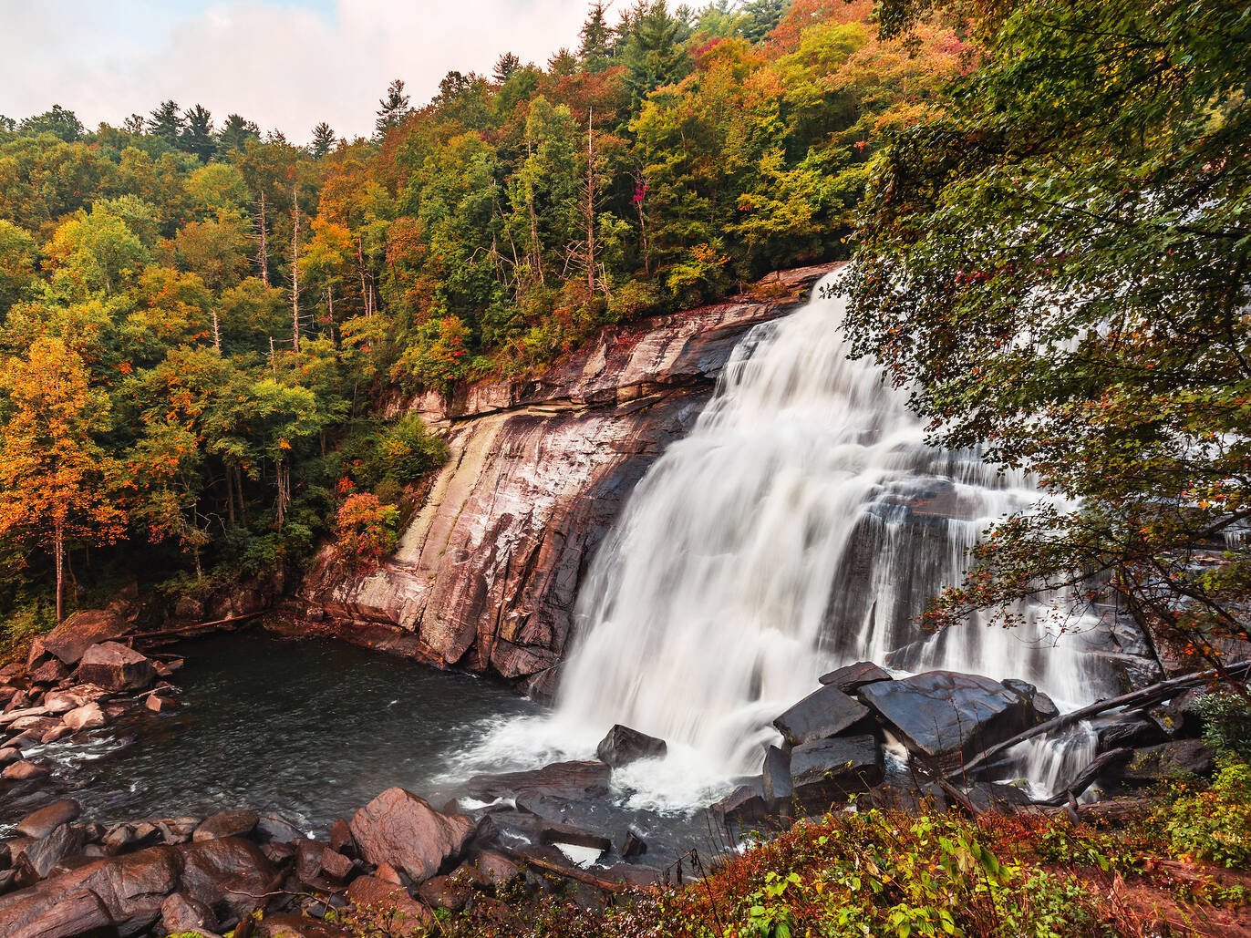 10 Best Waterfalls in the US to Visit Right Now