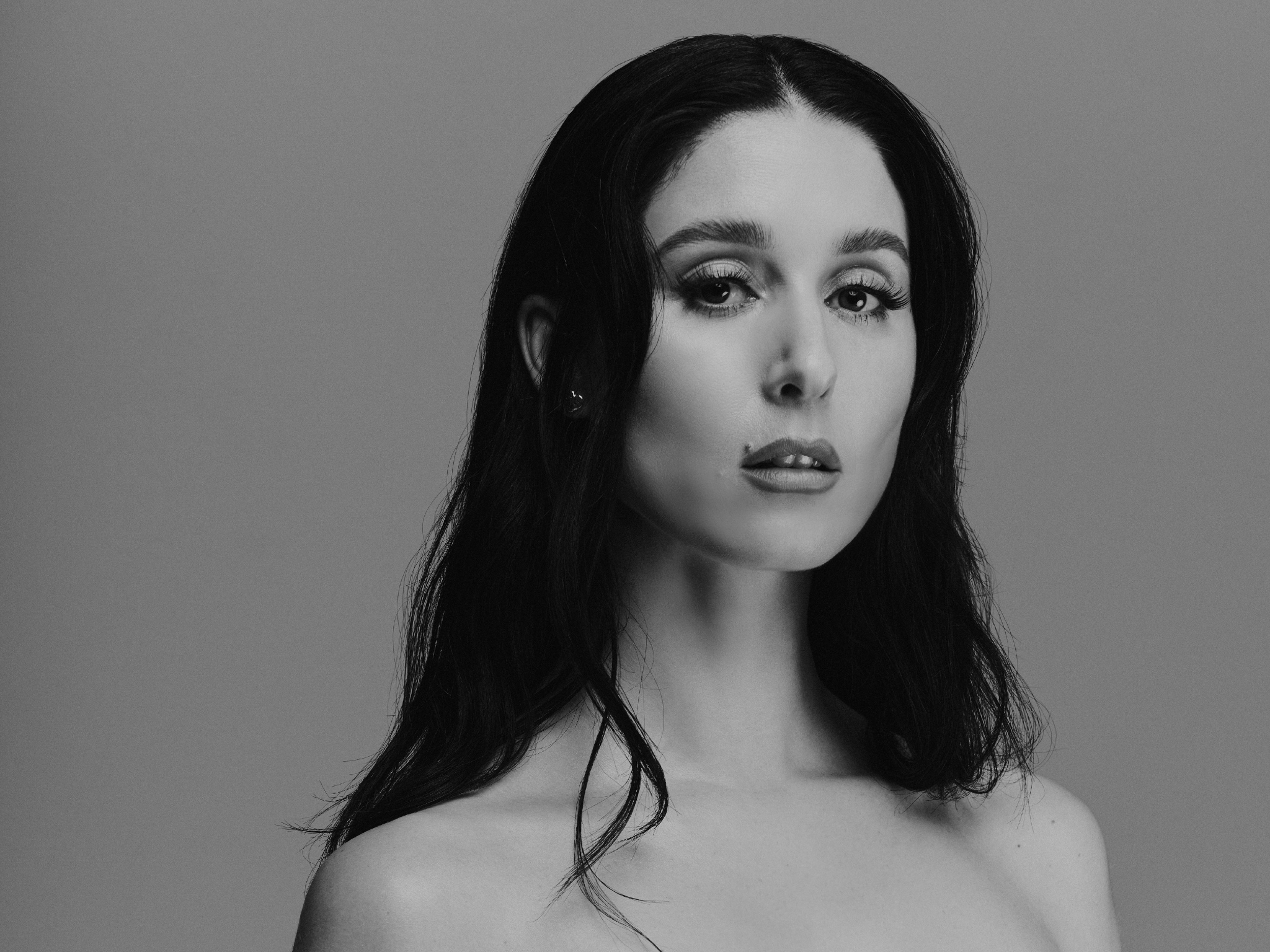 Francisca Valenzuela presenta Adentro, su quinto disco