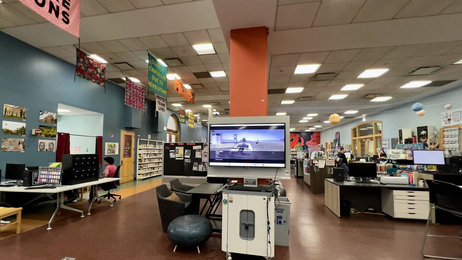 9 Free Things You Can Get With a Chicago Public Library Card