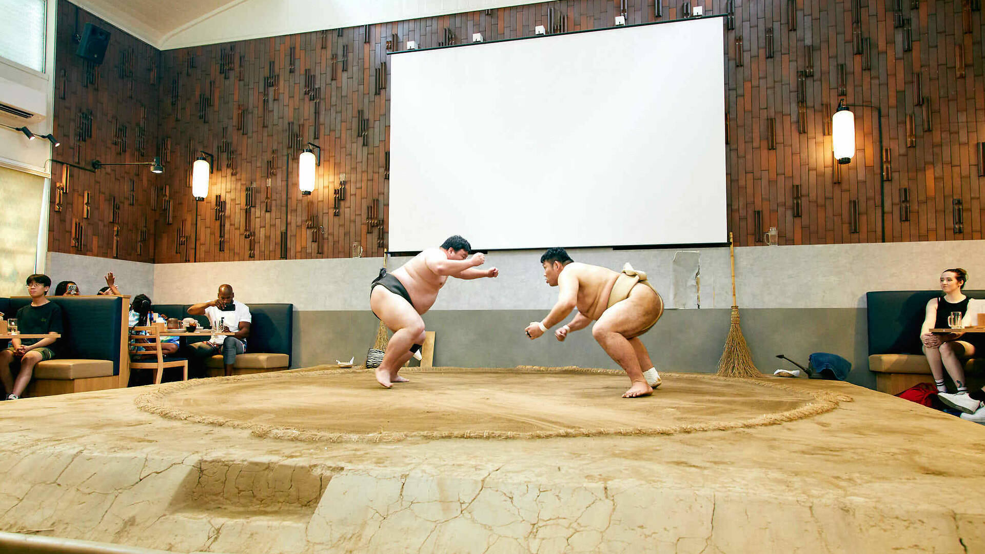 This tonkatsu restaurant in Sumida stages a sumo match over lunchtime