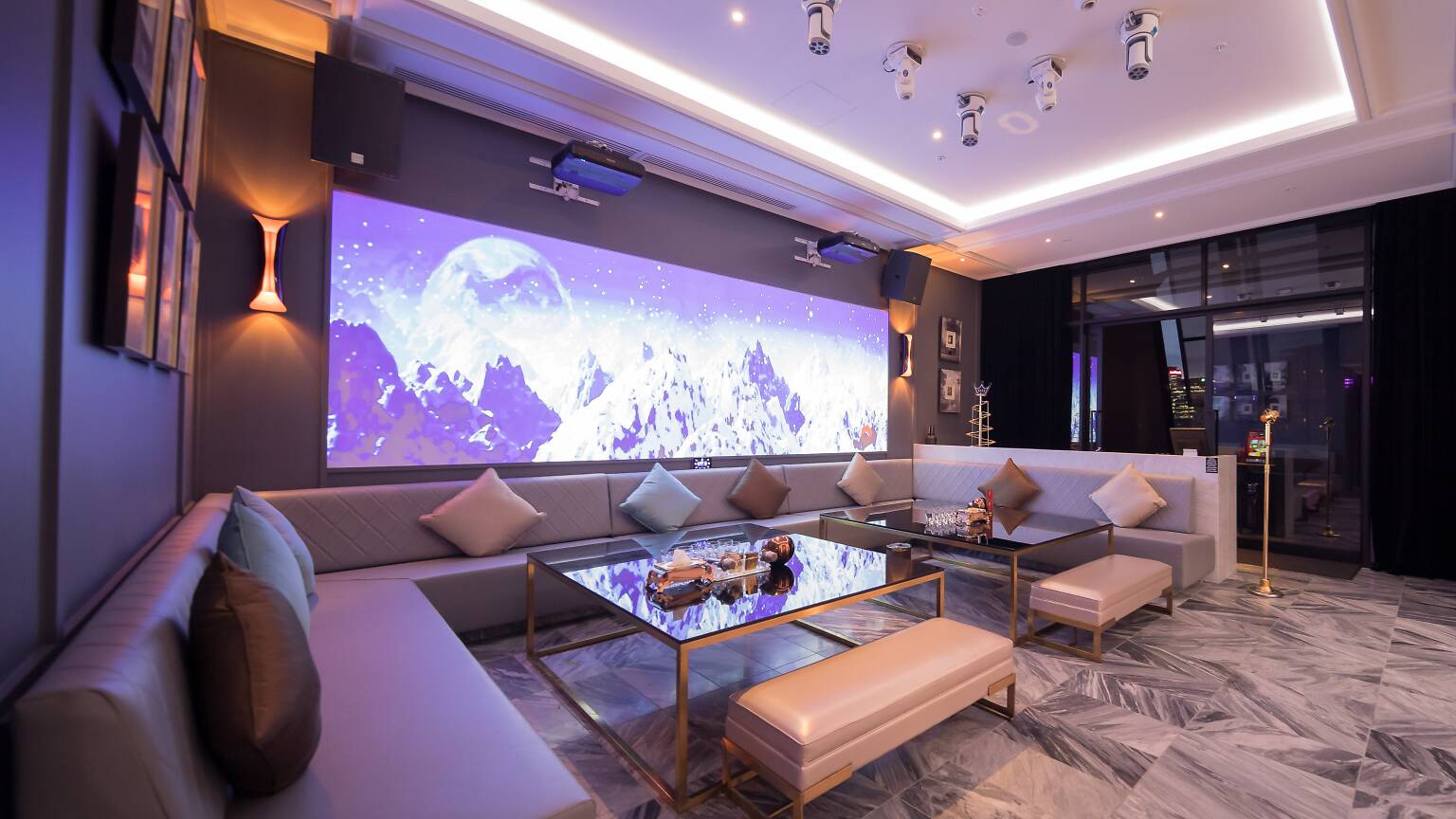 Ocean 12 | Bars in Southbank, Melbourne