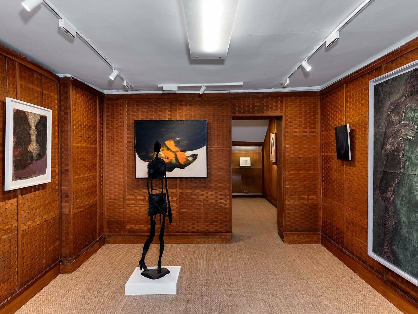 21 Best Art Galleries in Paris, Picked By Local Critics