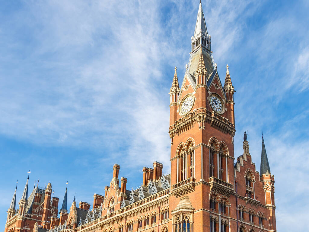 12 Most Beautiful Train Stations in the UK