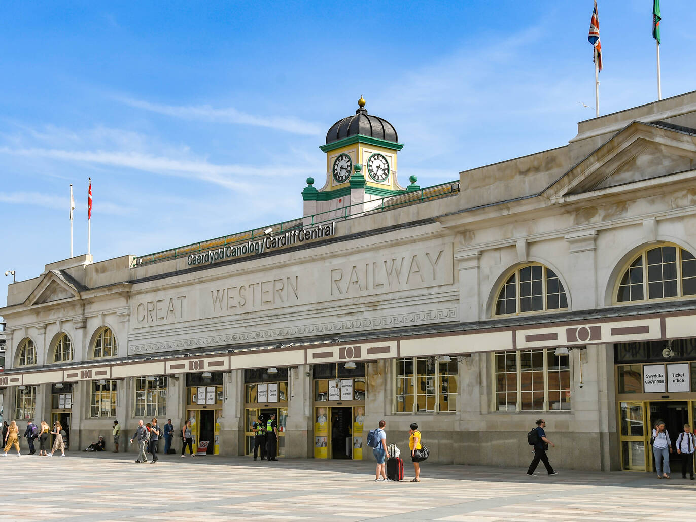 12 Most Beautiful Train Stations in the UK
