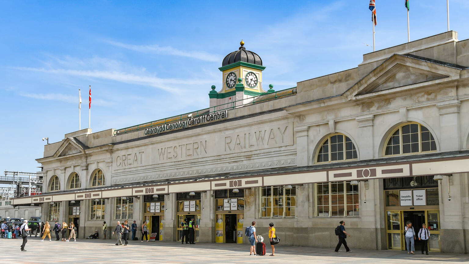 12 Most Beautiful Train Stations in the UK