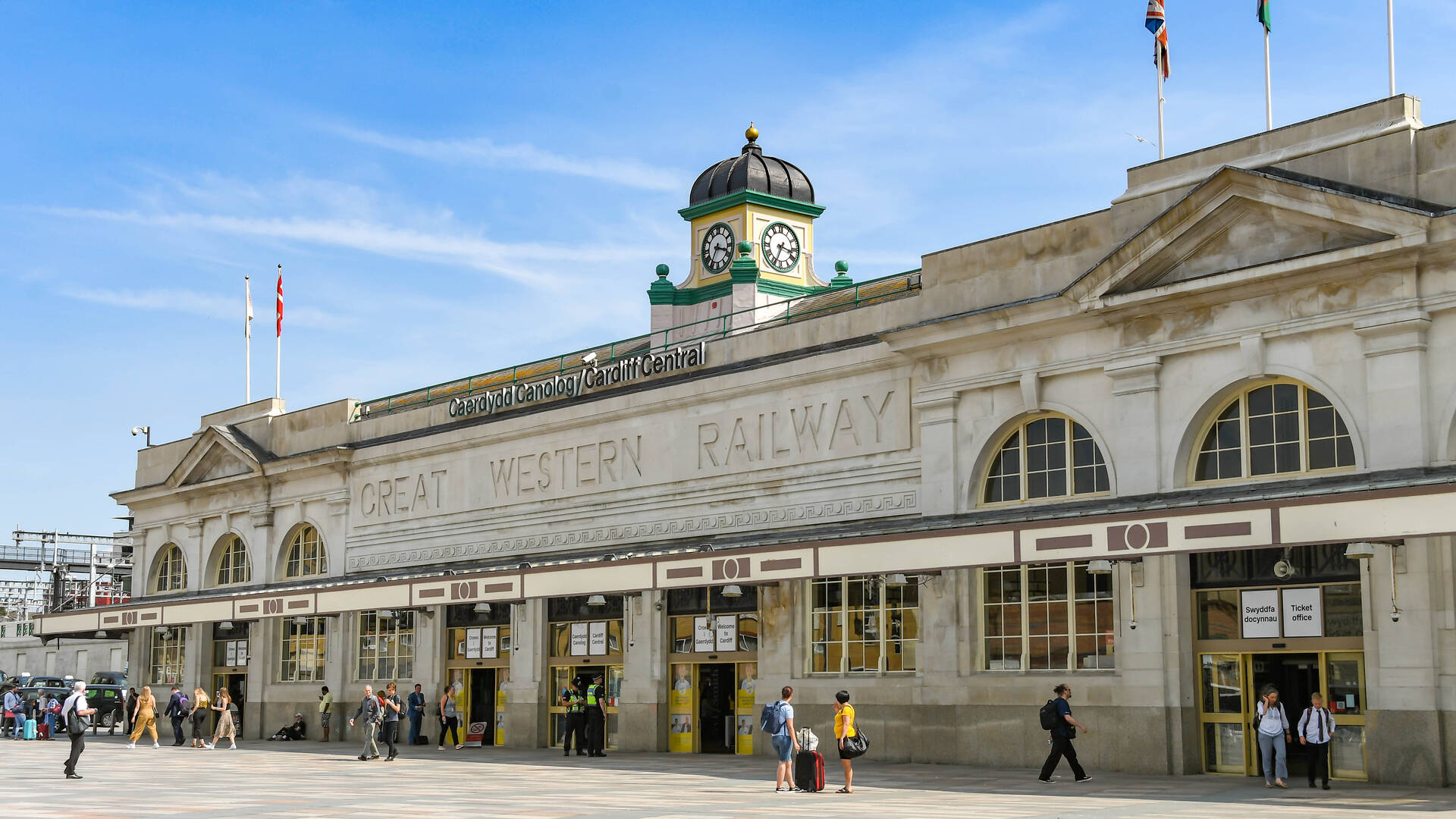 12 Most Beautiful Train Stations in the UK