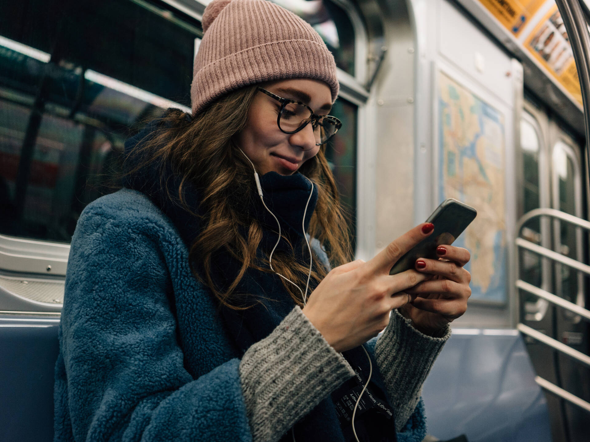 14 Best International Travel Hacks For Americans