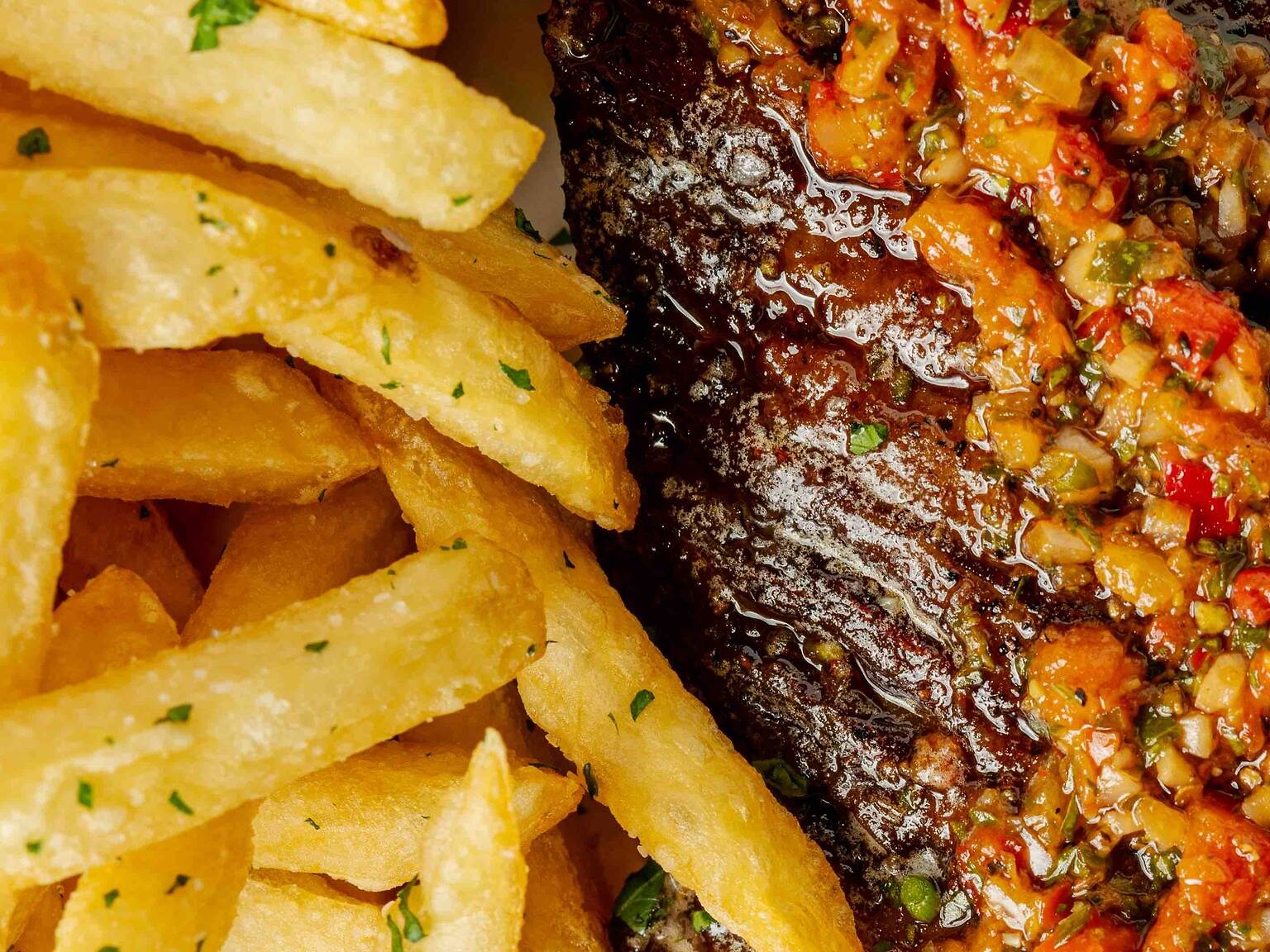 29 Best Chicago Steakhouses For Your Next Fancy Dinner