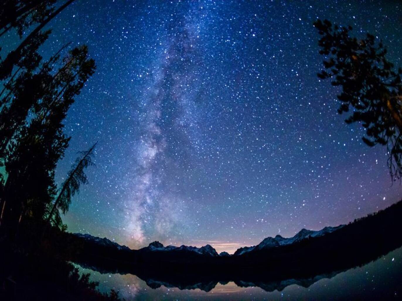 18 Best Places to Stargaze in the U.S. with a Clear Night Sky