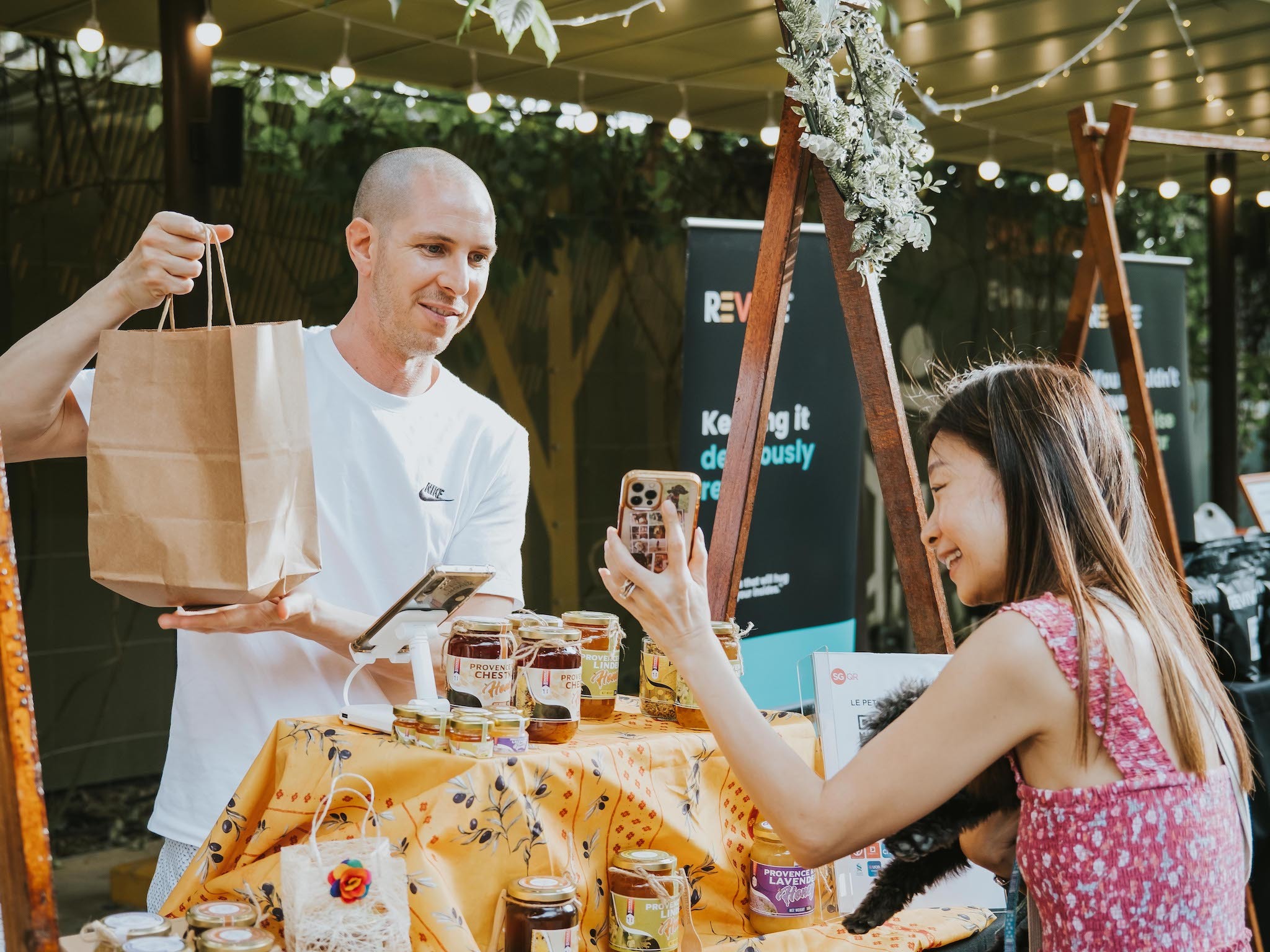 Unwind at Raffles Place X Sunday Social Market | Things to do in Singapore