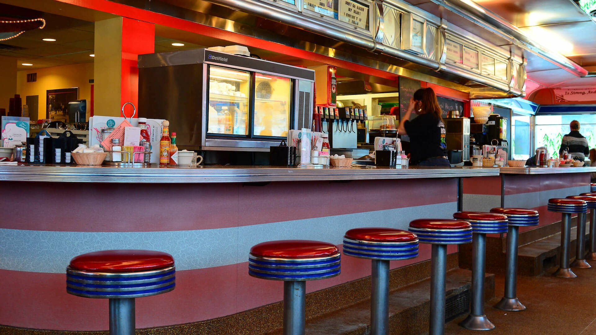 17 Spookiest Haunted Bars and Restaurants in America