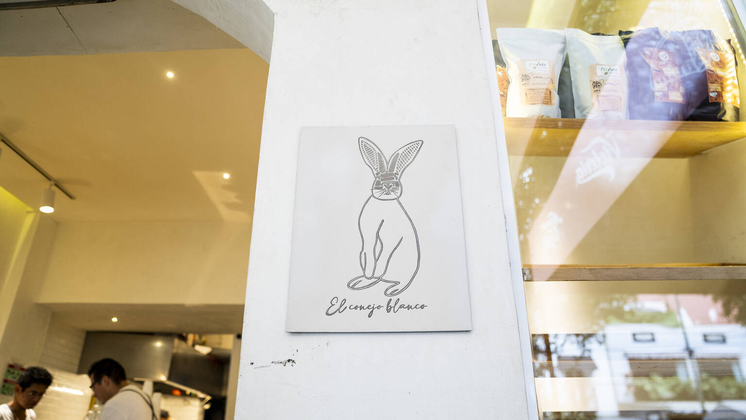 Conejo Blanco: la cafetería con el mejor cruffin de la ciudad