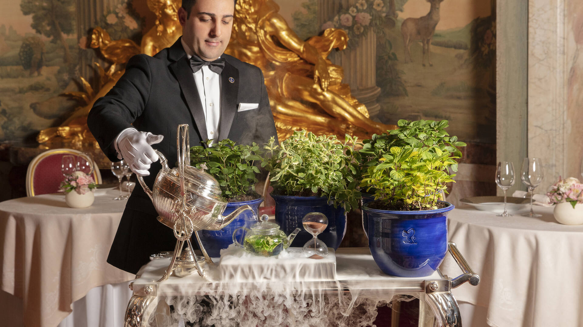 Review: The Ritz Restaurant in Mayfair, London