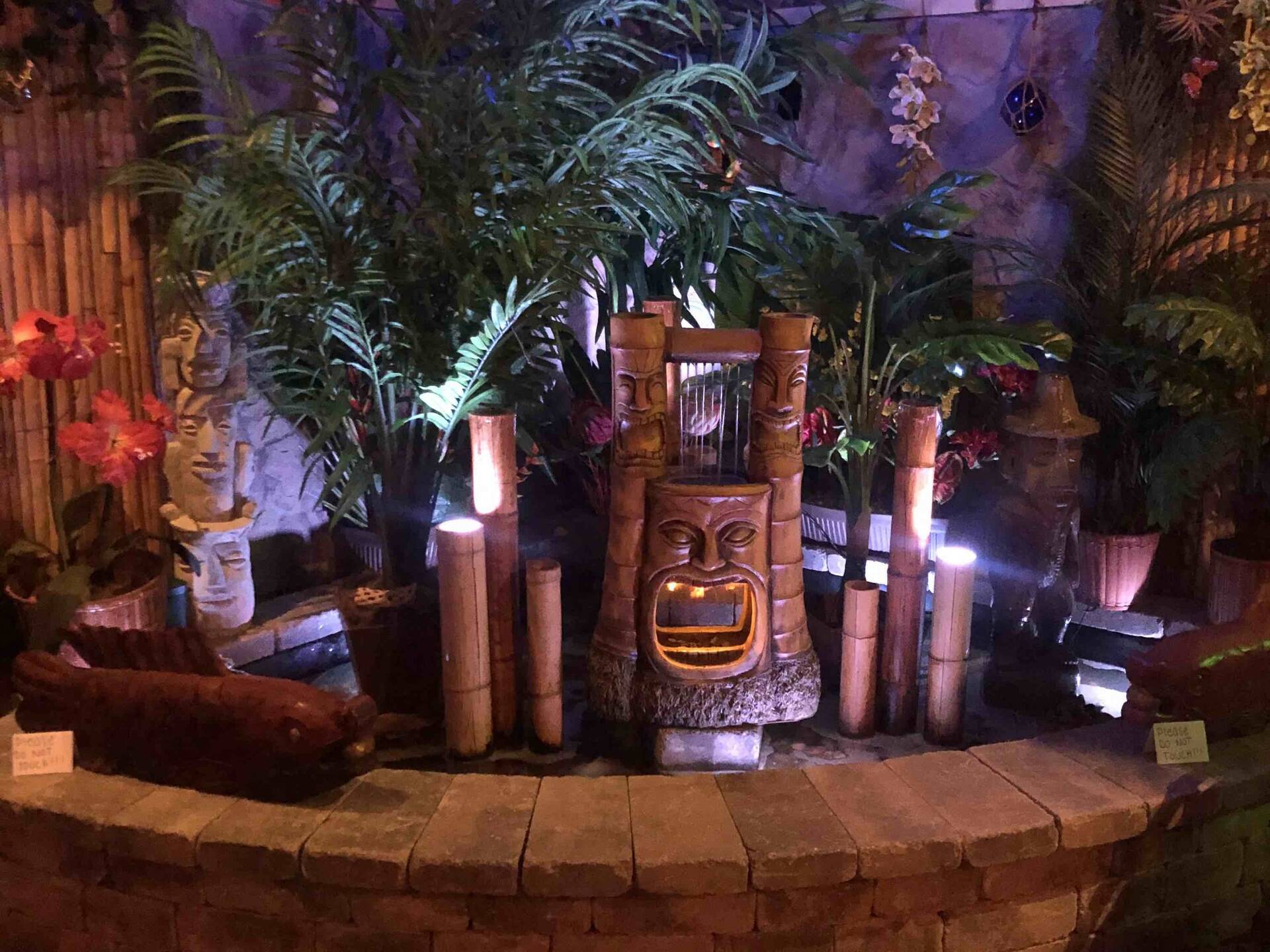 The 13 Best Tropical Bars For Tiki Drinks in Chicago