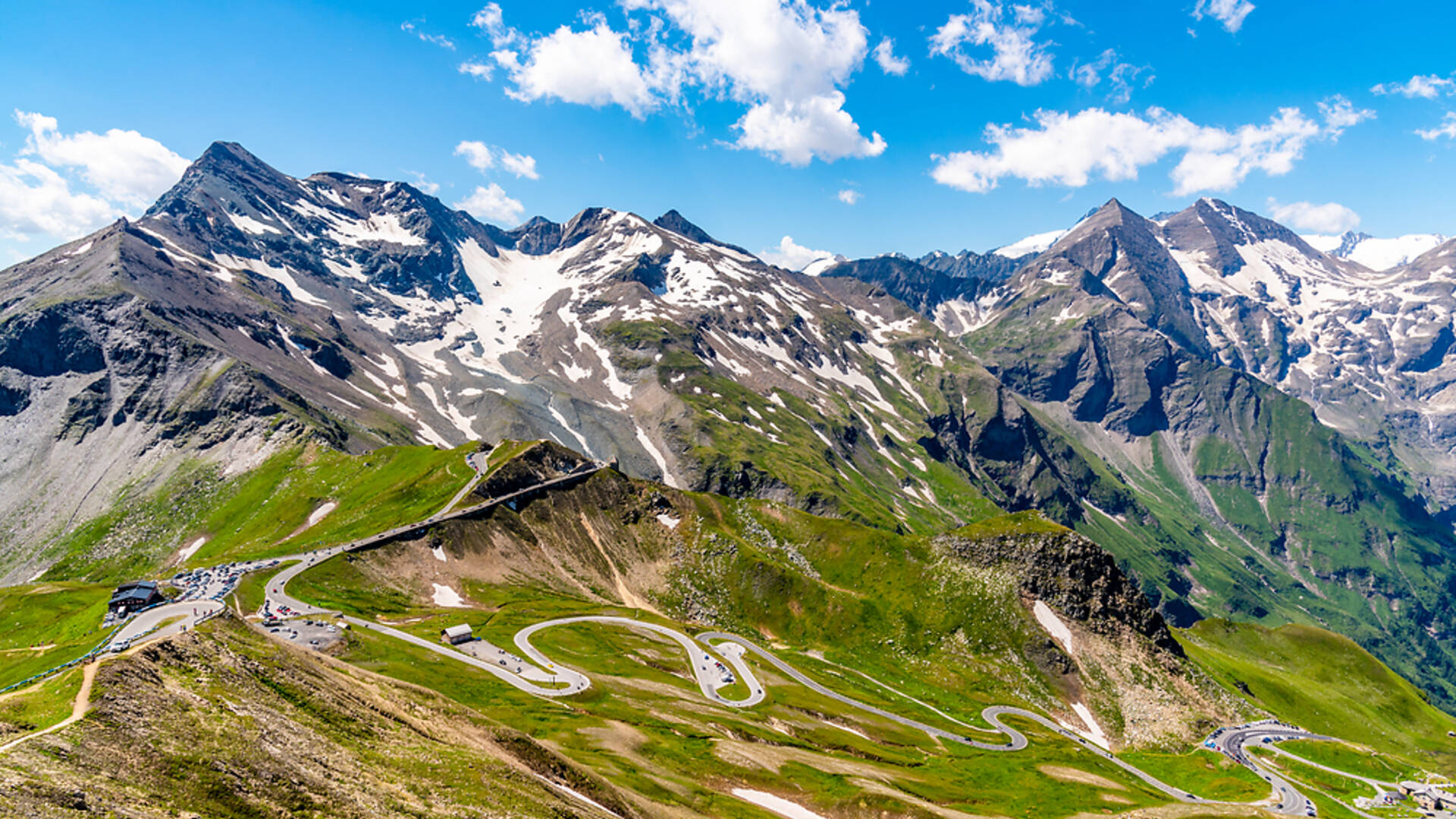 9 Top Places To Visit in the Austrian Alps for Skiing, Hiking and More