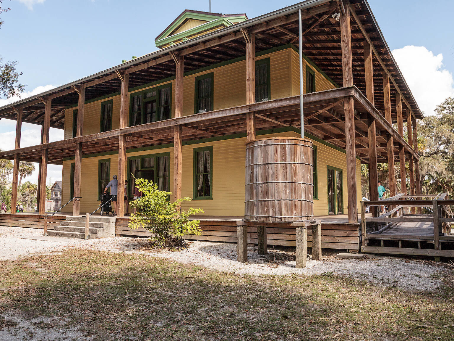 11 Most Haunted Places in Florida | Scariest Towns and Areas