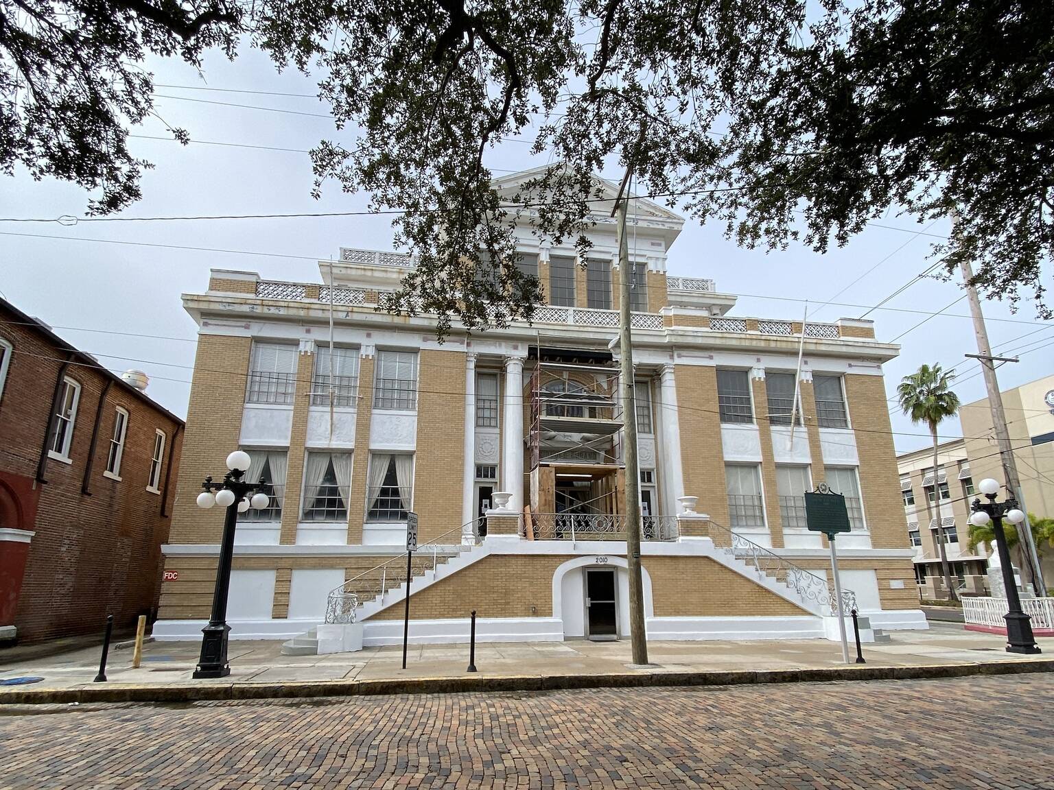 11 Most Haunted Places in Florida | Scariest Towns and Areas