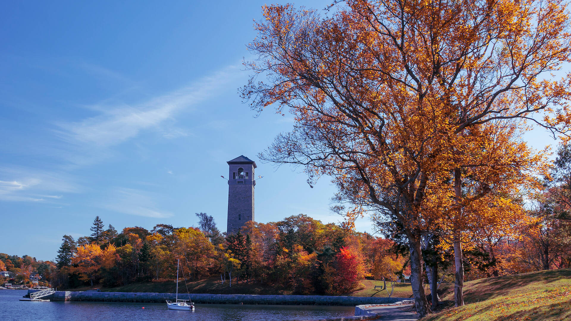 10 Best Fall Foliage Cruises in the U.S. for Scenic Leaf Peeping
