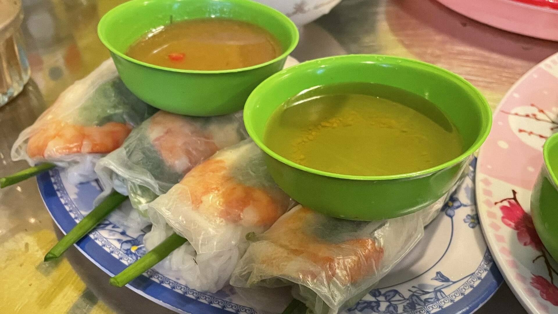 Ăn Chơi' | Restaurants in Sheung Wan, Hong Kong