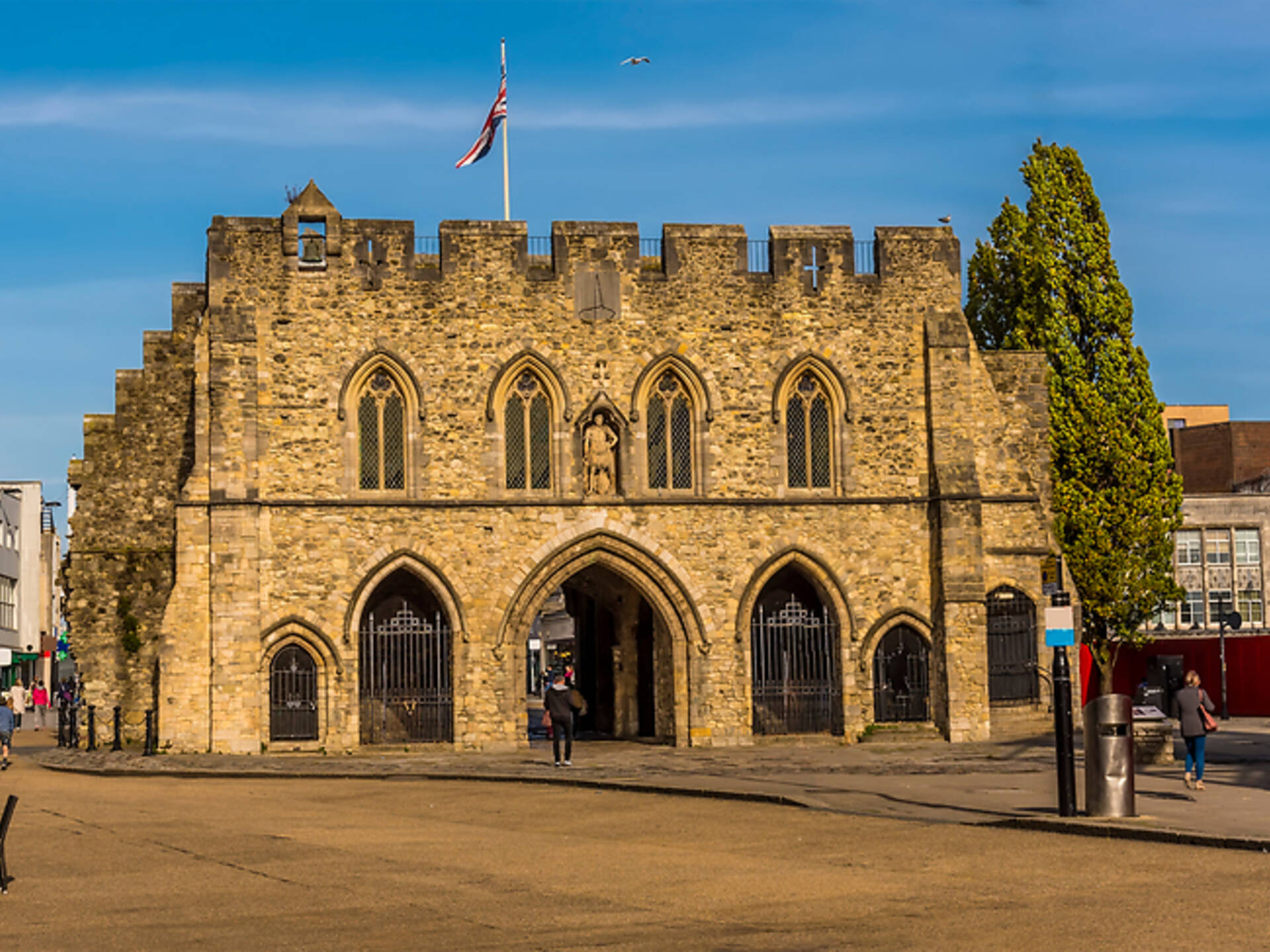 10 Best Things To Do in Southampton: Food, Activities and More