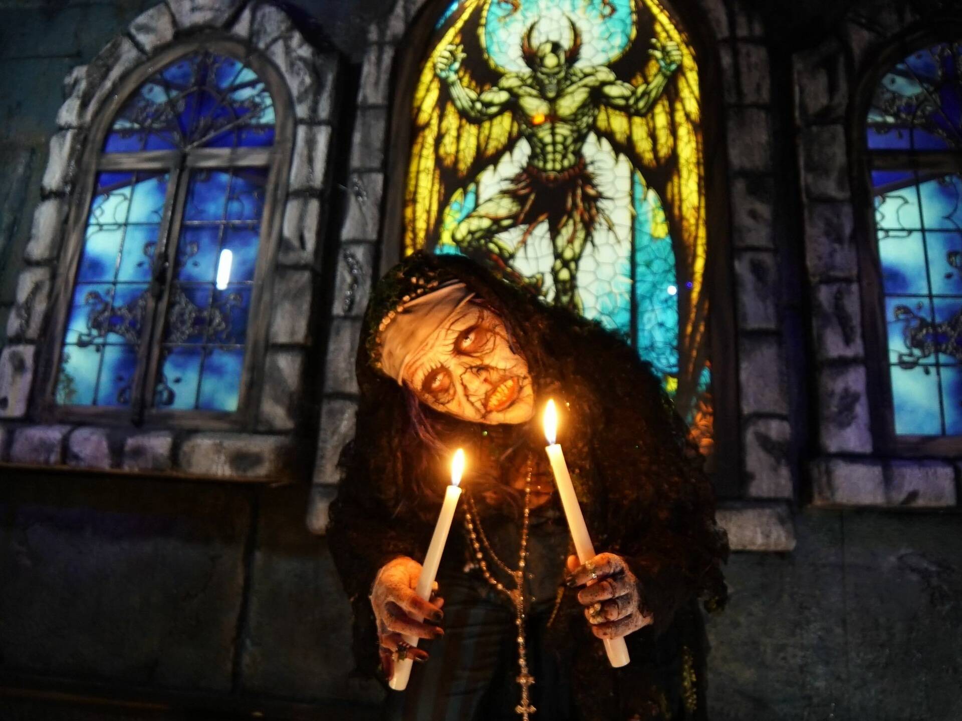 Haunted Houses Near Chicago: 16 Terrifying Spots to Visit
