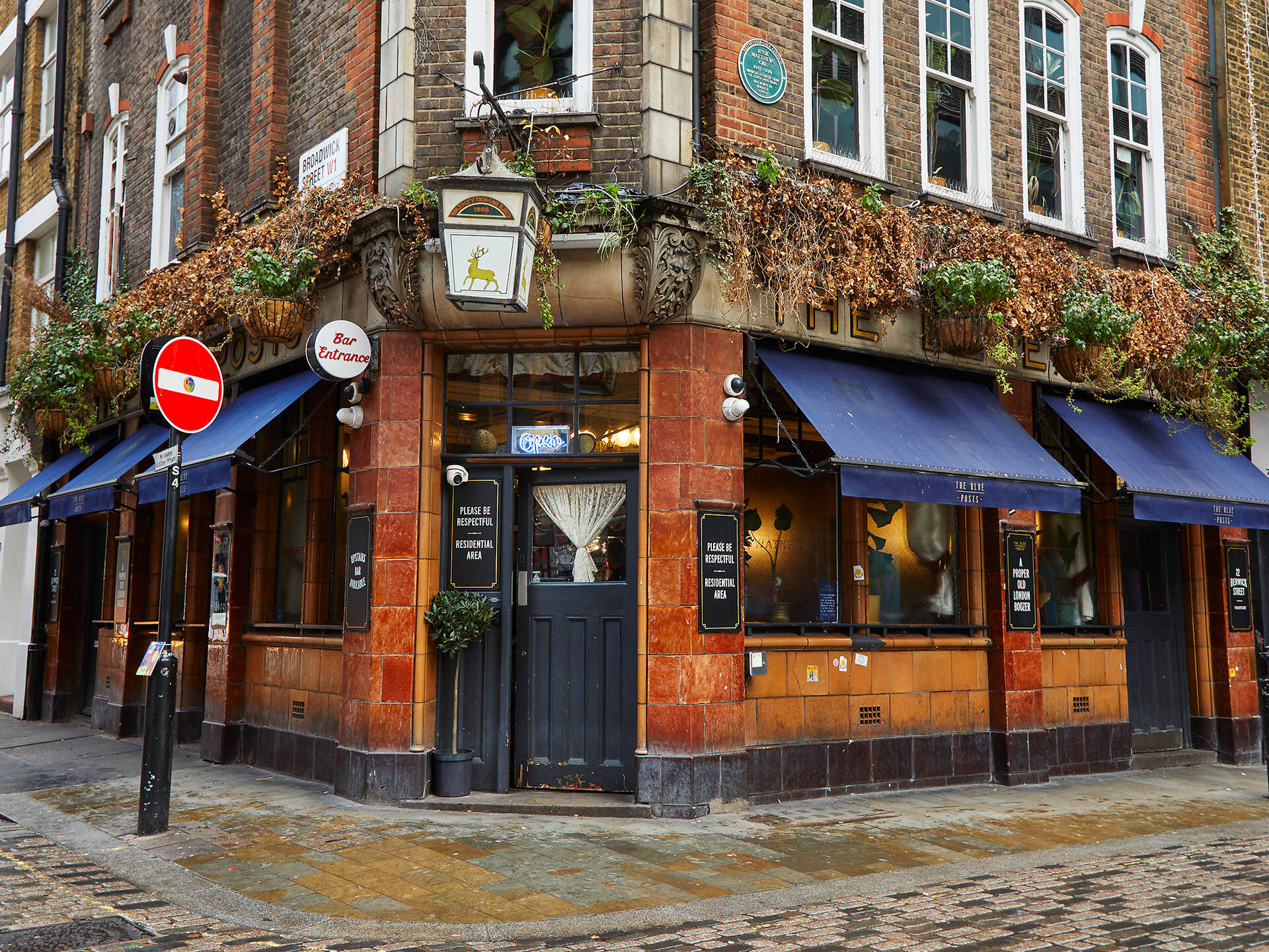 10 Best Pubs in Soho You Won’t Want To Miss