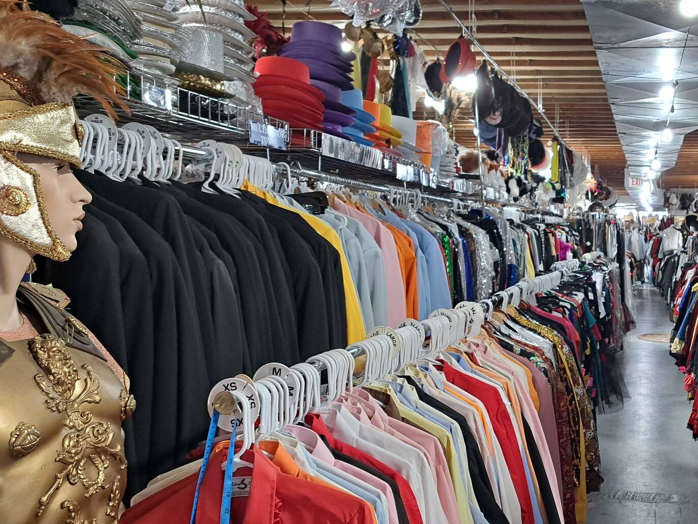 9 Best Costumes Stores in the USA for All Your Halloween Needs