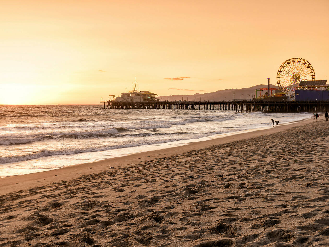 15 Best Beaches in California for Swimming and Surfing