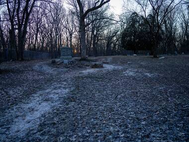 9 Beautiful Cemeteries in Chicago You Should Visit