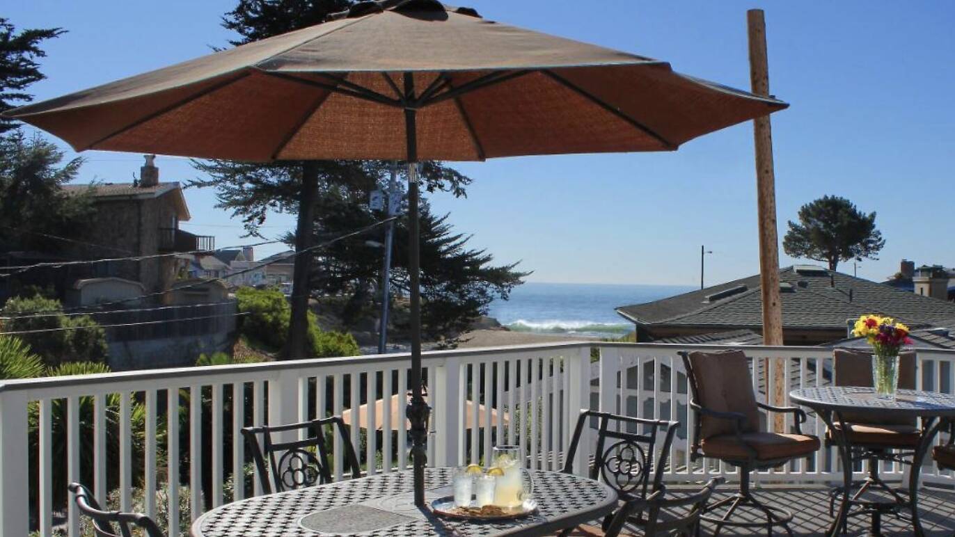 12 Best Hotels in Santa Cruz for 2025