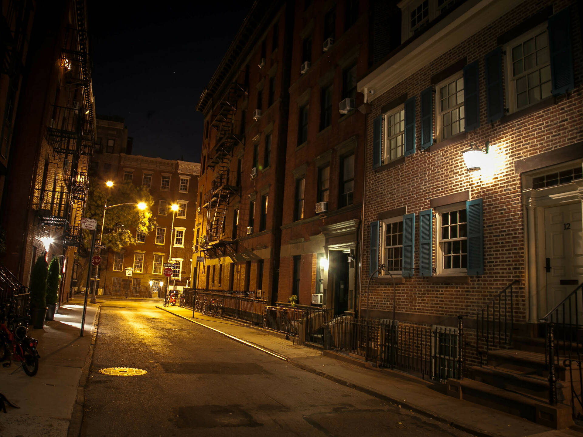 The Top 8 Ghost Tours in NYC: Best NYC Ghost Tours