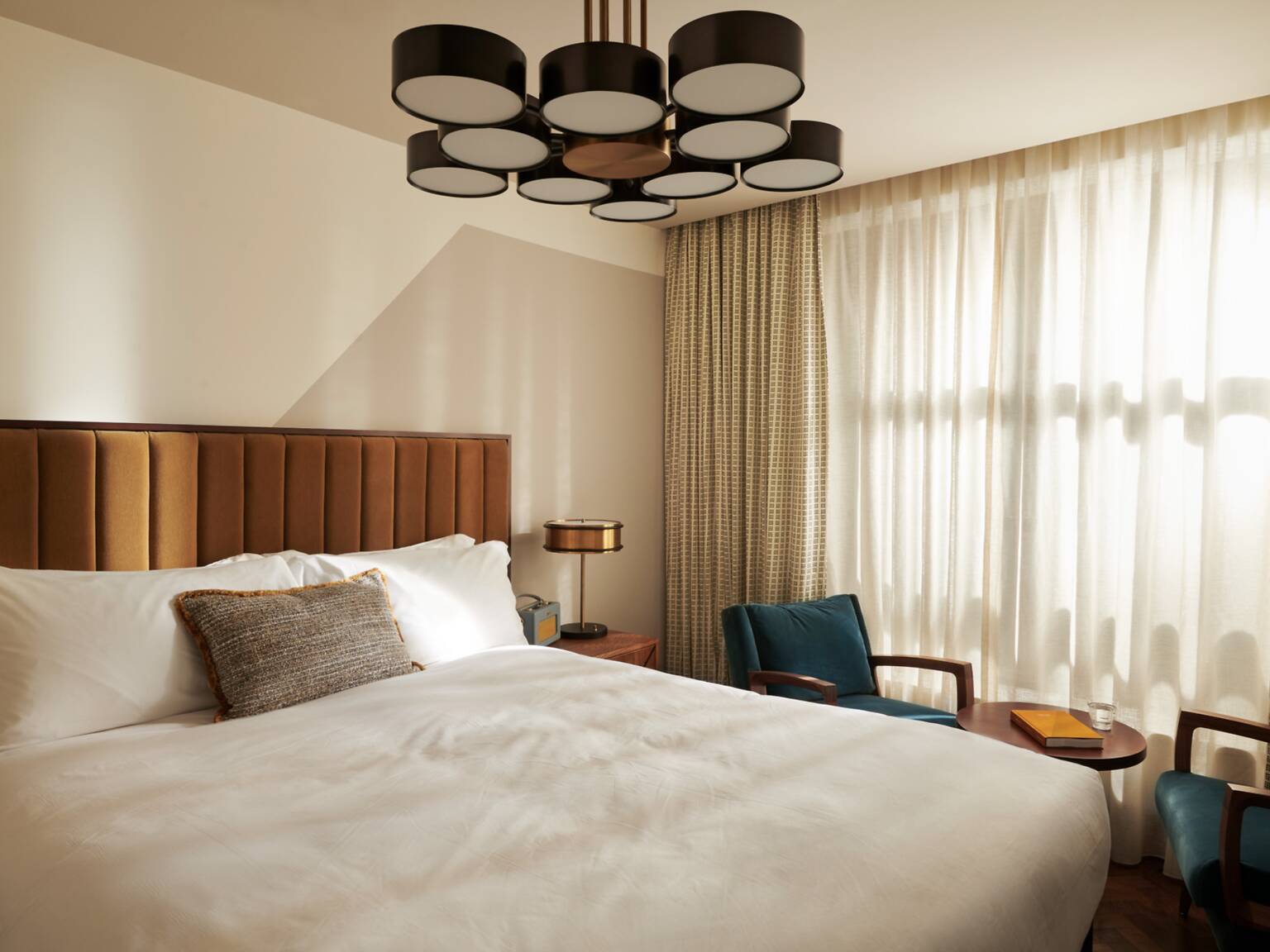 Best Christmas Hotels In London for 2025 | Where To Stay At Christmas ...