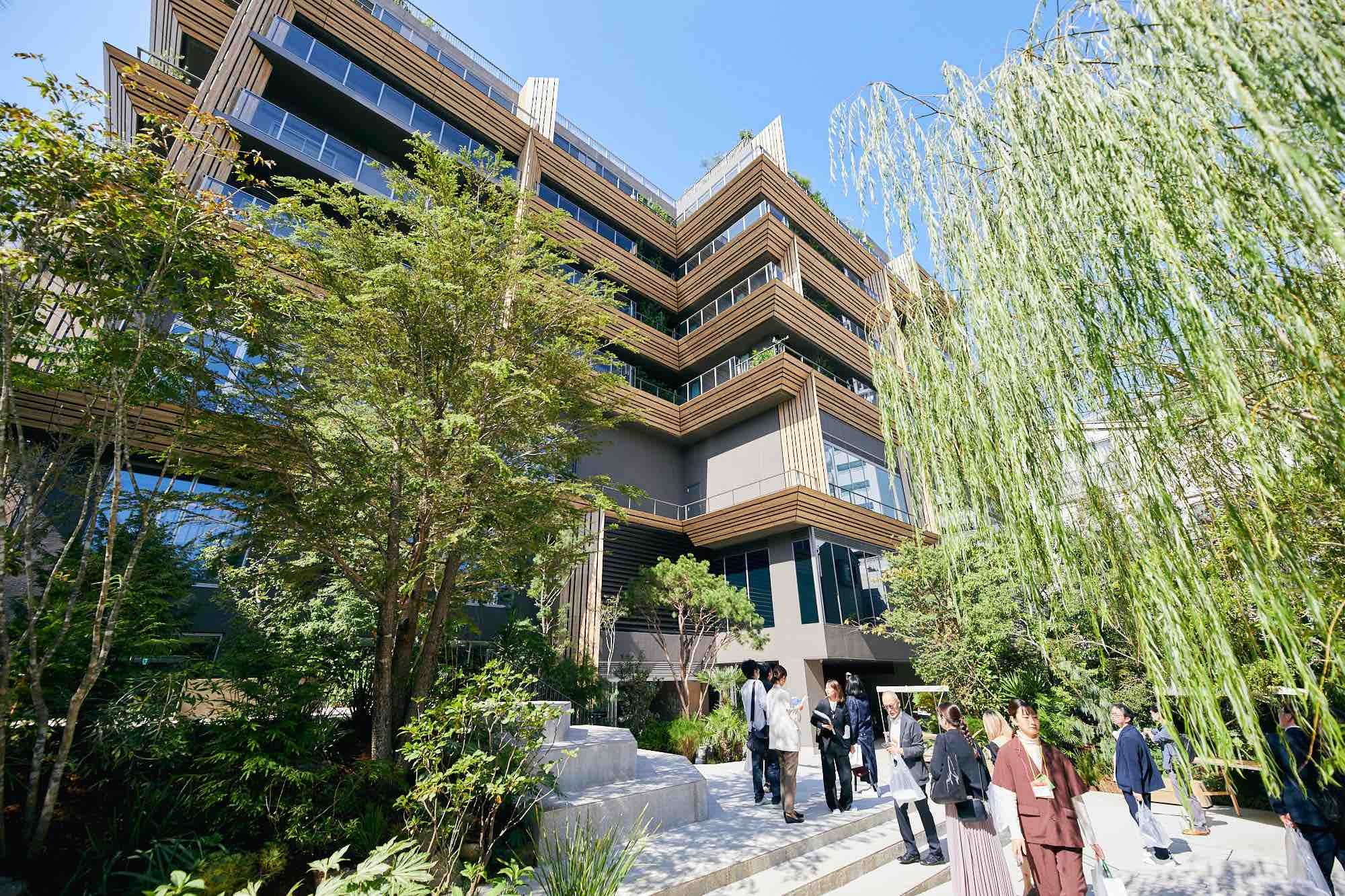 Kengo Kuma-designed Forestgate Daikanyama opens with an impressive vertical garden