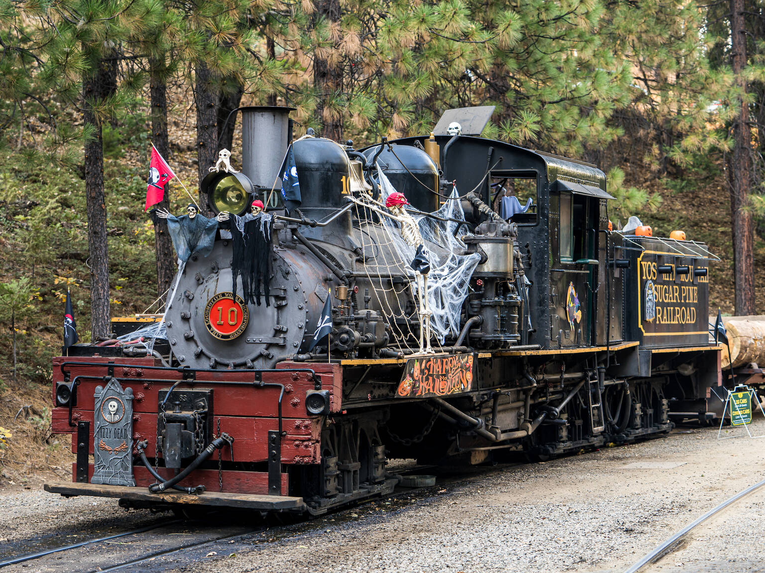 These Terrifying Ghost Trains Across the U.S. Will Take You for a Ride