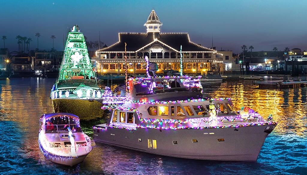 18 Best Christmas Cities in the USA to Visit for the Holidays