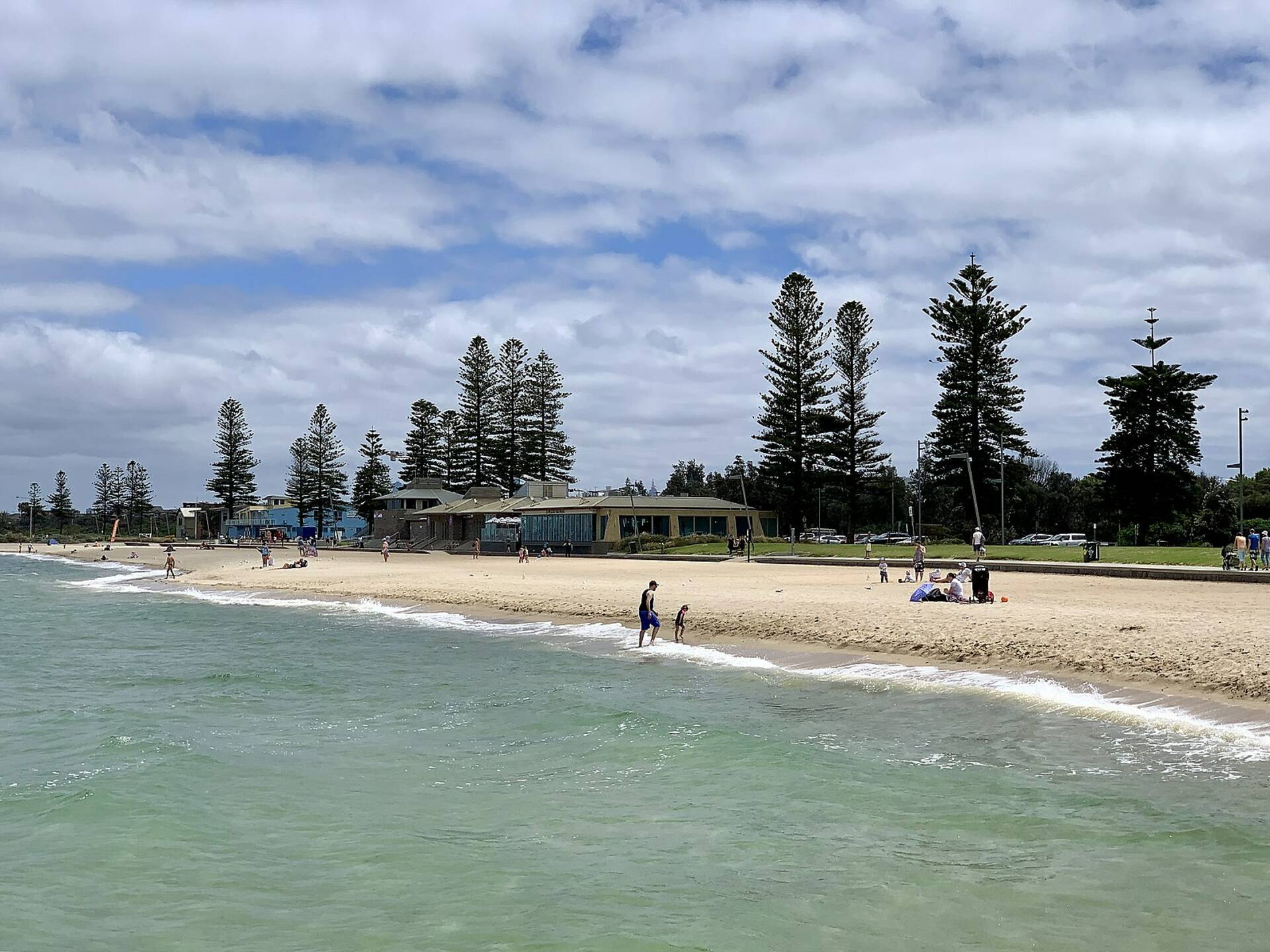 The 6 best beaches to visit and swim in near Melbourne