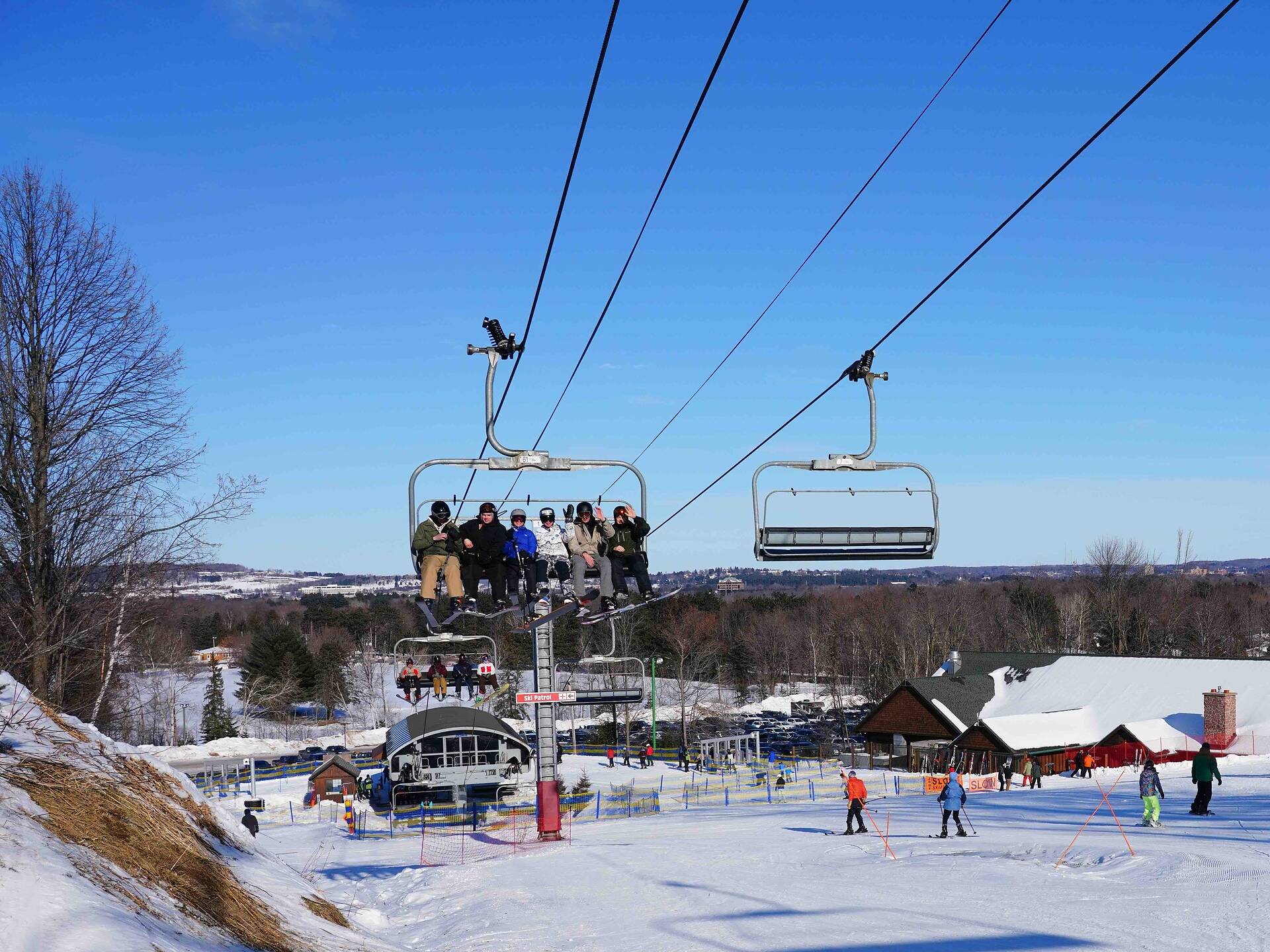 17 Best Ski and Snowboard Resorts Near Chicago To Visit This Winter