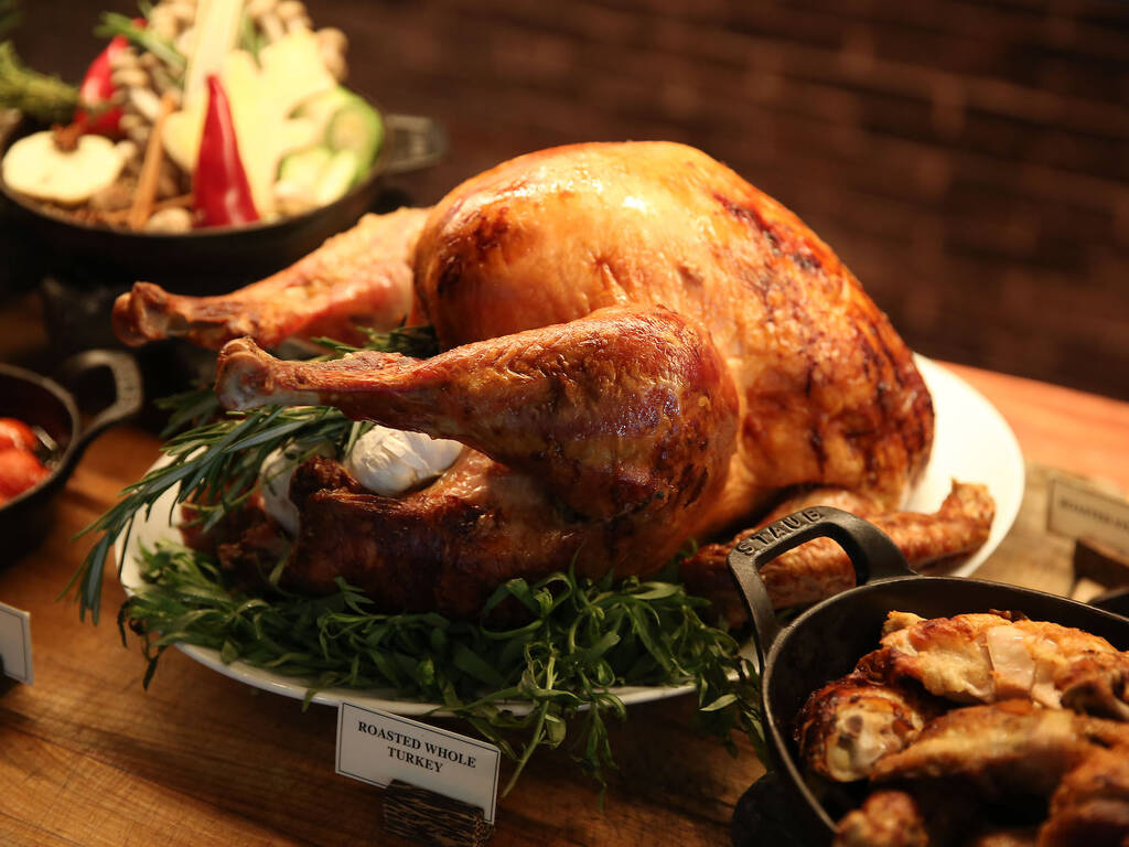 15 Best Spots for Thanksgiving Dinner in Miami 2024