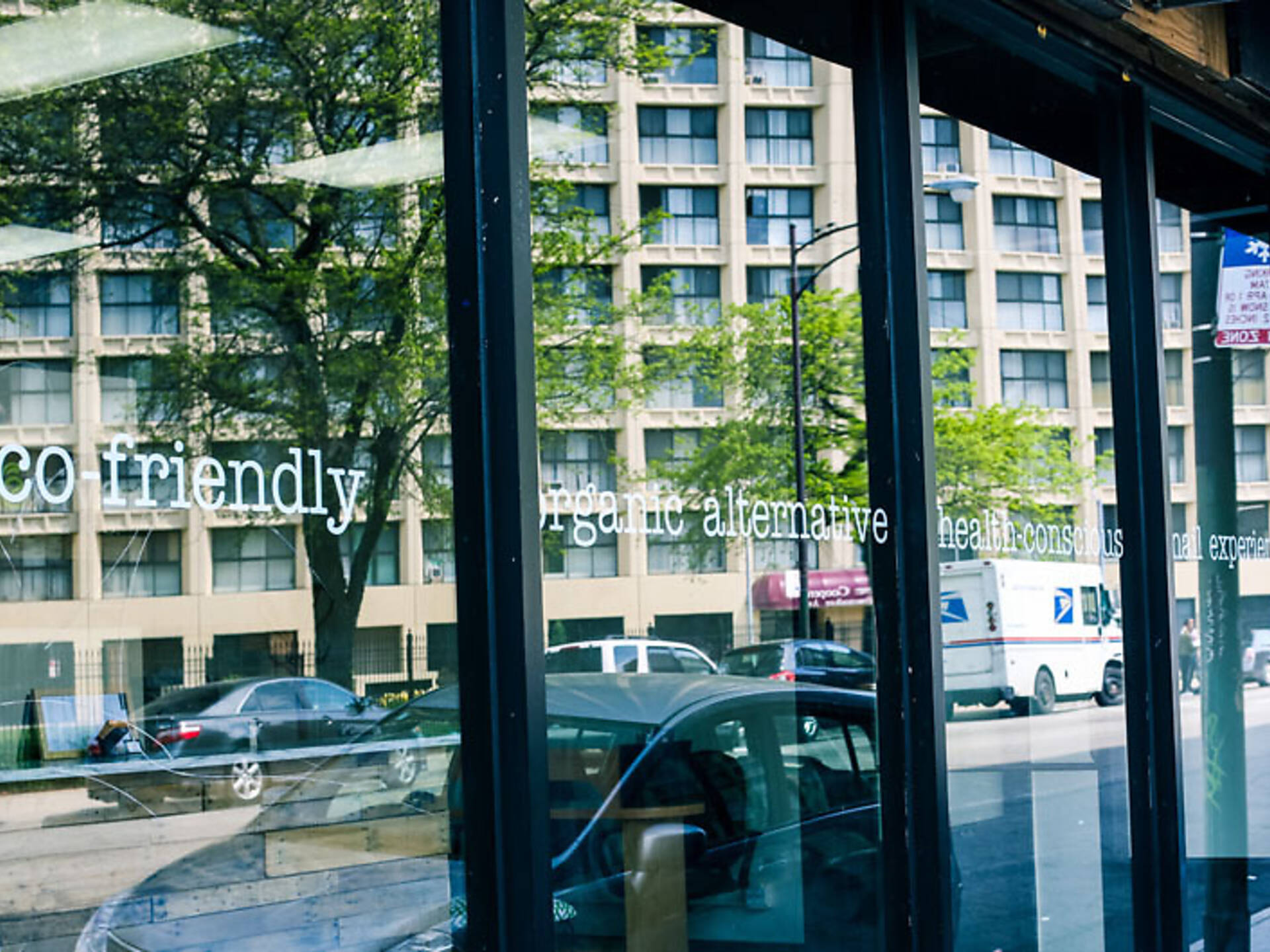 Nail Salons in Chicago for Manicures, Pedicures and Nail Art