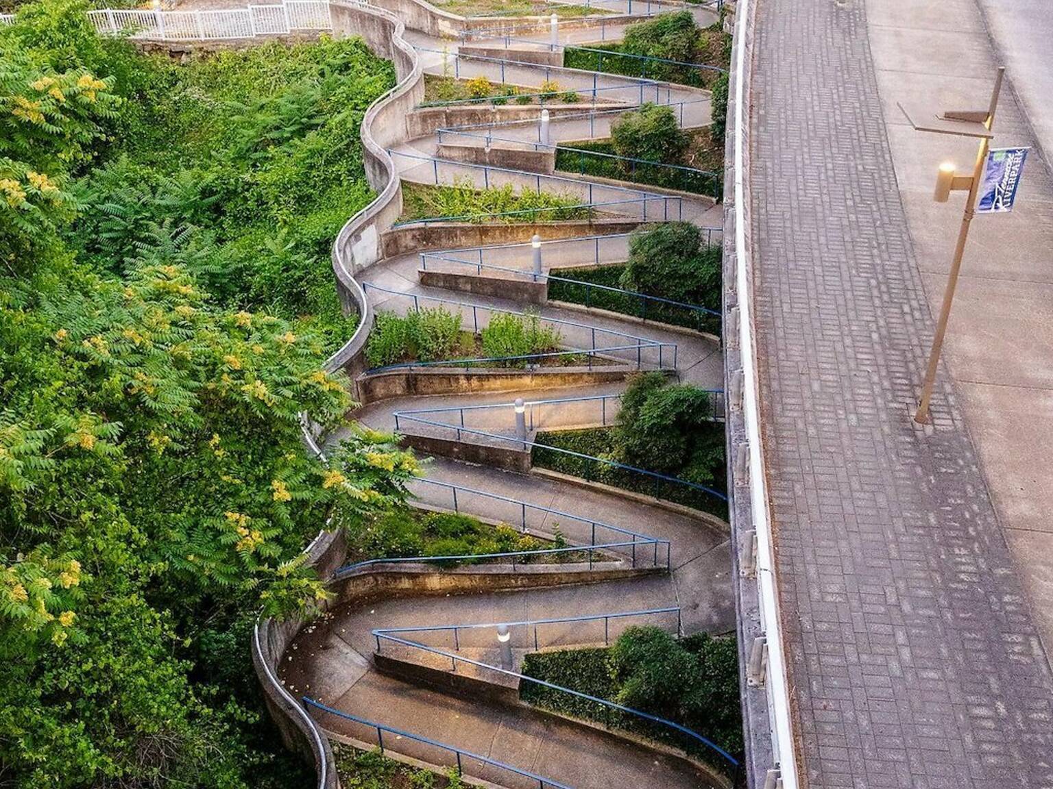 11 Best Riverwalks in the USA for Scenic Strolls