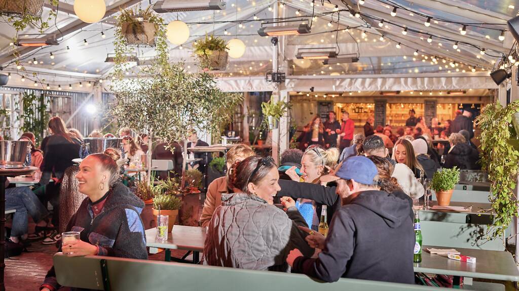 14 Best Outdoor Bars in London: Where To Drink Outside
